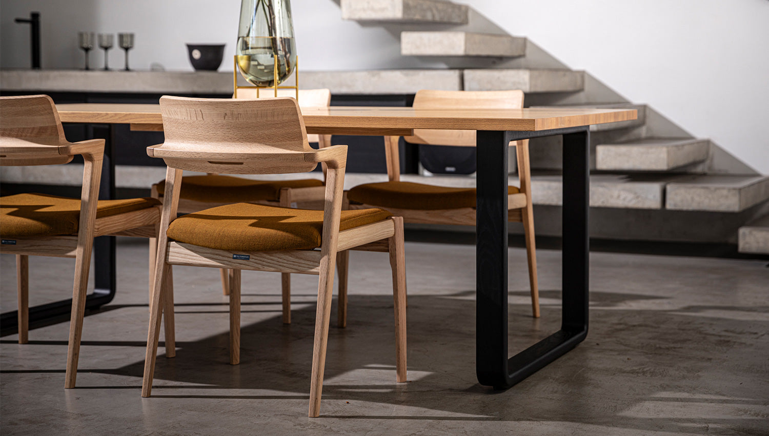 北欧流の椅子の選び方：暮らしを彩る一脚を見つけよう